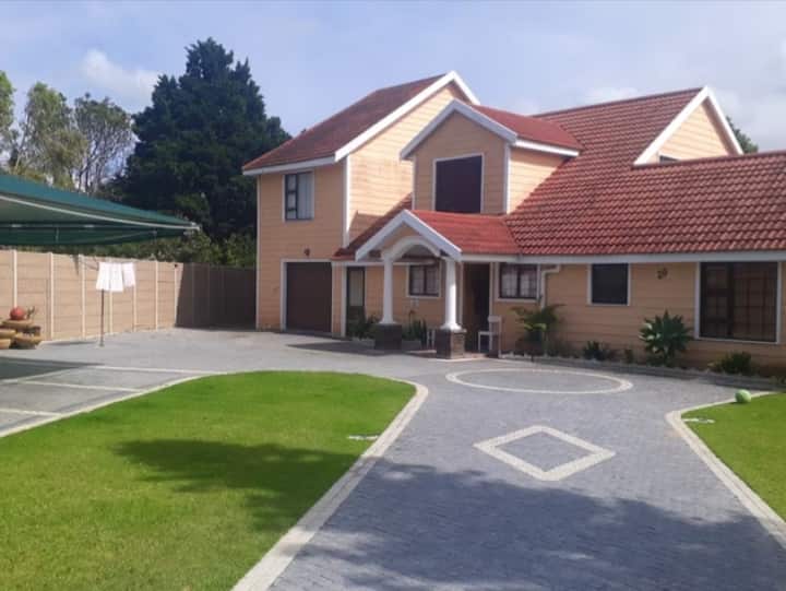 Sedgies Self Catering Apartment 1 - Sedgefield