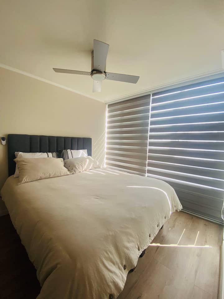 Depa Con Balcón Y Vista úNica Al Cerro Santa Lucia - Santiago