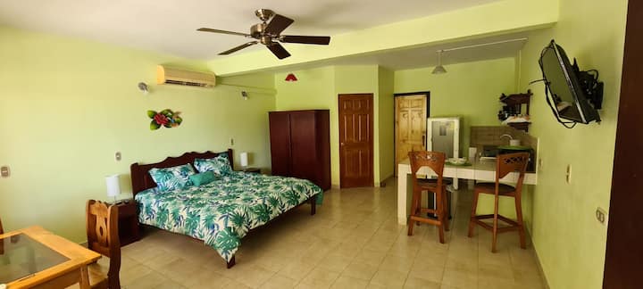 Hermoso Studio, Pool View #2 - Playa Hermosa