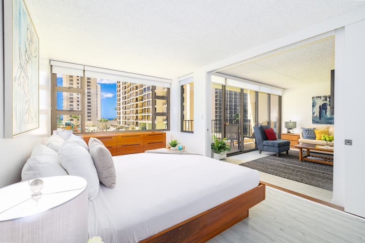 1br Near Waikiki Beach W/ Pool & Hot Tub - Honolulu, HI