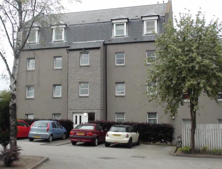 Littlejohn Self-catering Apartment -2 Bedroom Home - University of Aberdeen