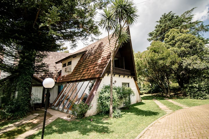 Casa Estilo Chalé Bem No Centro De Gramado 3 Dorm - Gramado