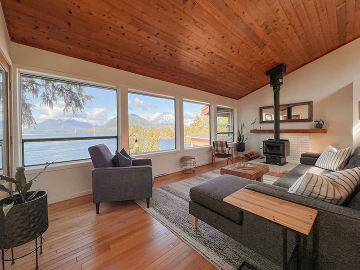 Nice Quiet 2 Bedroom Cabin With Amazing Views - Tofino