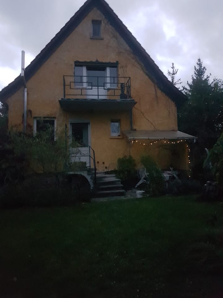 Hübsche Wohnung Mit Garten In Marburg - Marburg