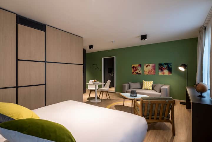 Studio With Equipped Kitchen At Hotel Residence - Bruxelles