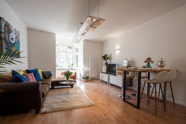 Altbaucharme Bis 4p. In Ka (Nähe Gutenbergplatz) - Karlsruhe