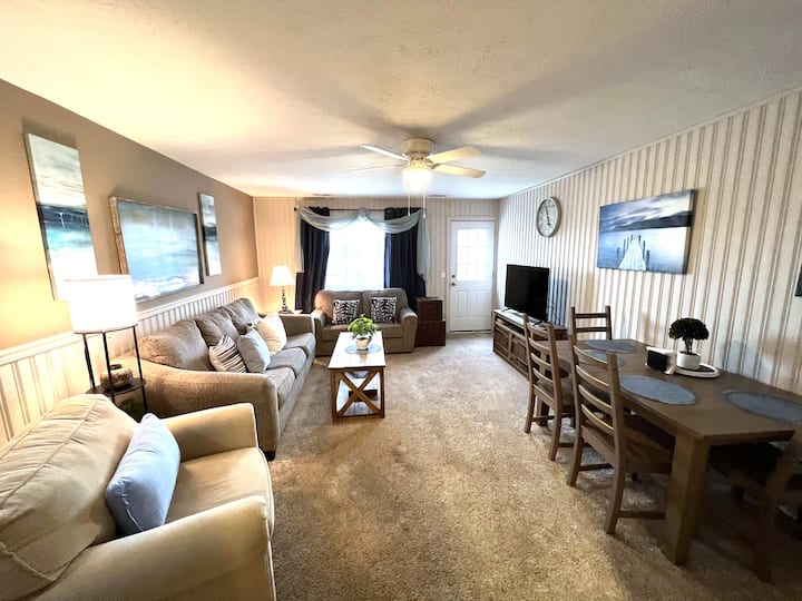 Condo Overlooking Marina-walk To Everything! - 米蘭