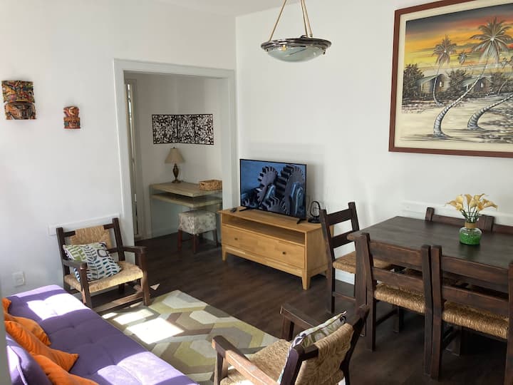 Hermoso Apartamento En Zona Residencial - Montevidéu