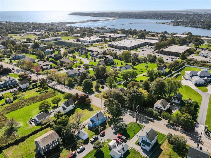 Ocean View 3 Bedroom With Parking - ニューポート, RI