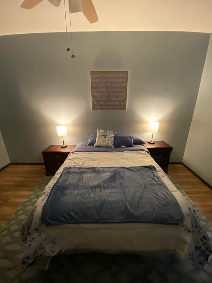 N02-lovely Room In New Haven - New Haven, CT