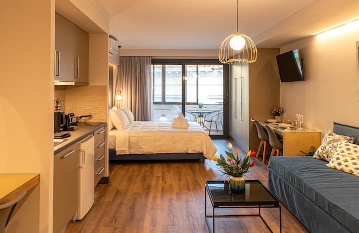 Elena's Luxurious Suite Under Acropolis - Athens