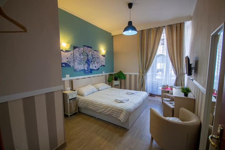 ★Amazing Double★, Private Bath, Ac, Tv - Italie