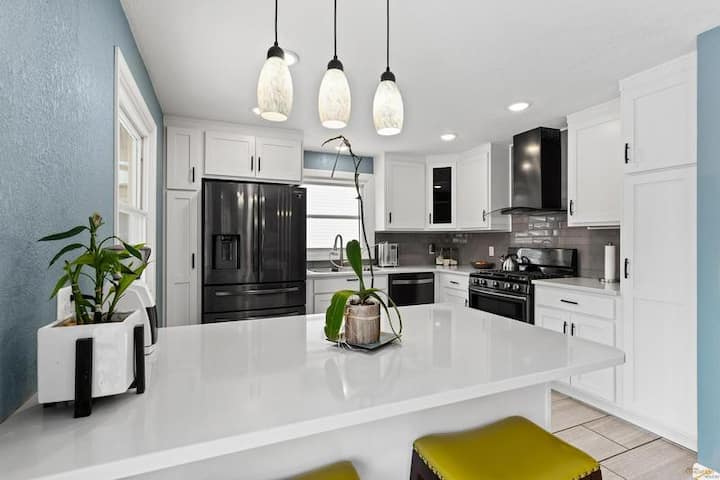 Family Home In The Heart Of The Black Hills - Rapid City, SD
