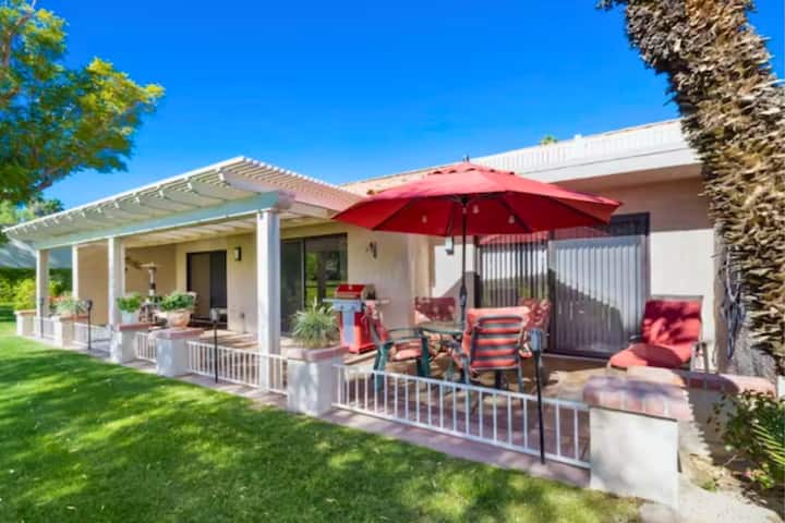 Tranquil Desert Retreat Livin - Palm Desert, CA