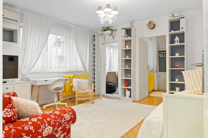 Bohemian Paradise Next To The Park - Cernica