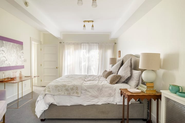 Private Garden Guesthouse In Petaluma - Petaluma, CA