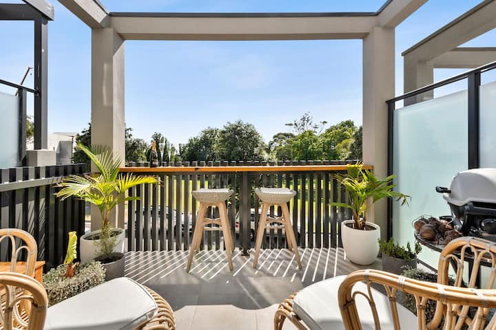 Beachside Couples Retreat - Mornington