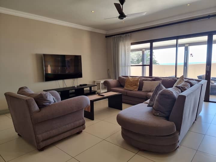 Relax Inn Ballito - Seaview Self-cater-2 Bed Apt - Dolphin Coast