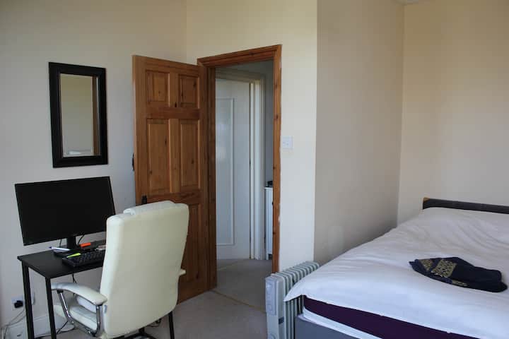Wonderful Apartment Folkestone 5 Mins From Station - Folkestone