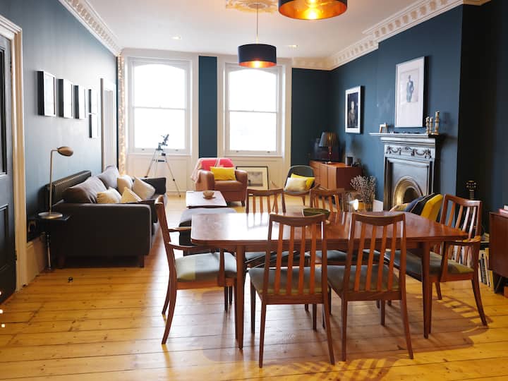 Beautiful Seafront Apartment. St. Leonards-on-sea. - Battle