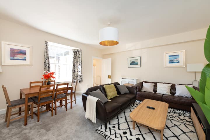Lovely 3 Bed Apartment In Central Edinburgh - エディンバラ