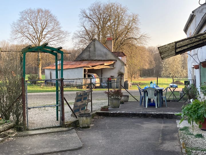 Petite Maison Chaleureuse Entre Forêts Et Campagne - Vézelay
