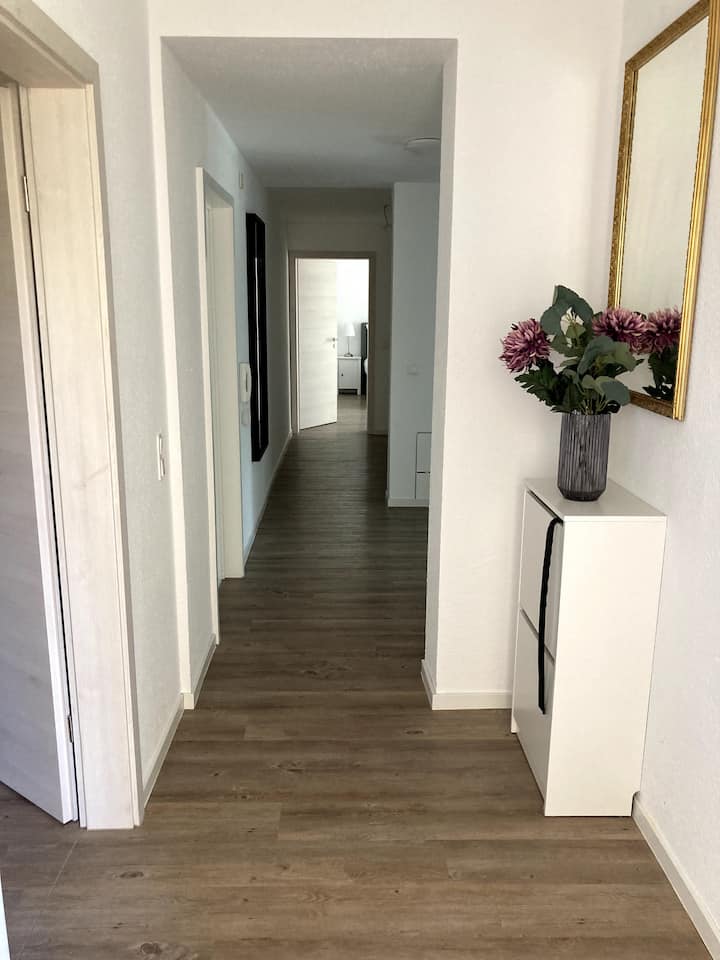 Kissinger Raum, Frisch Renovierte 3- Zimmerwohnung - Bad Kissingen