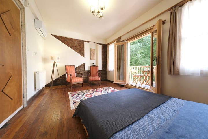 ★ 4 Bedroom Triplex Character House With Terrace ★ - イスタンブール