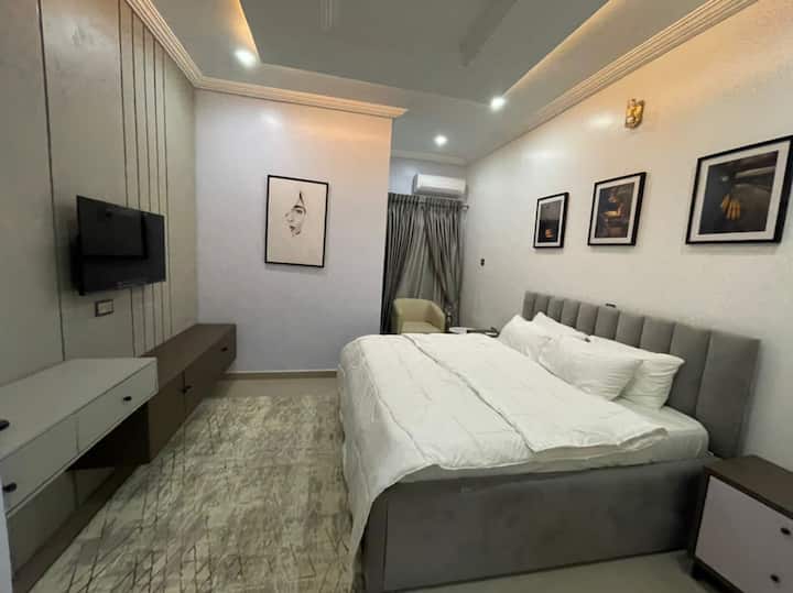 6 Bedrooms Terrace Duplex With A Swimming Pool - Lagos, Niger