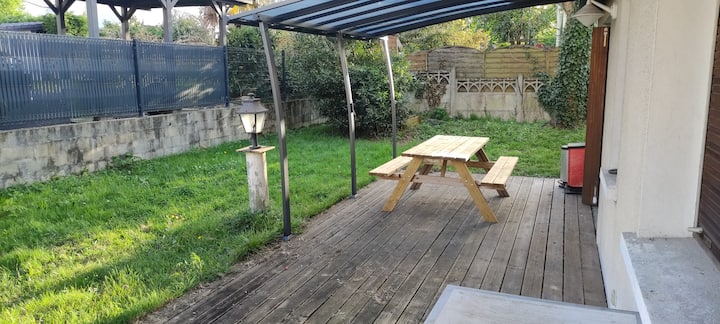 Agréable T4 Avec Parking Et 200m2 De Jardin - Pessac