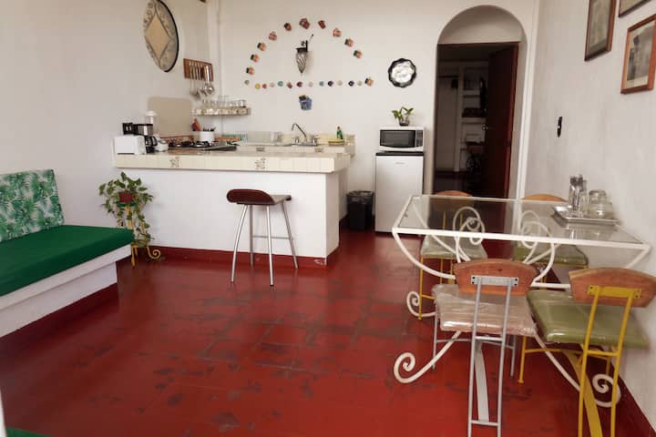 Wide Downtown 0.3 Mi Malecon, 0.6 Mi Romantic Zone - Puerto Vallarta