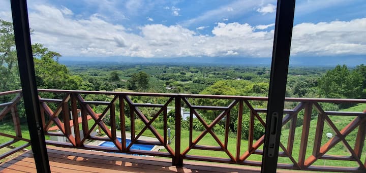 Casa Con Vista Espectacular - Montenegro, Colombia