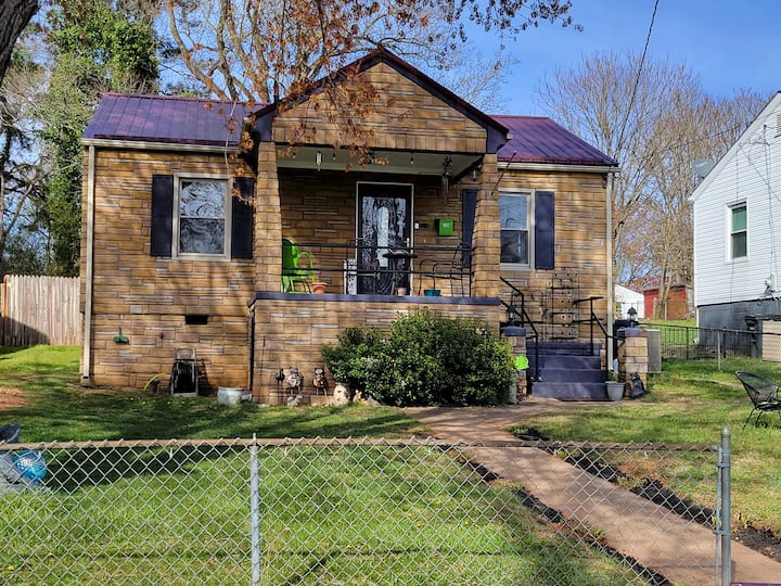 Stone Cottage - Lynchburg, VA