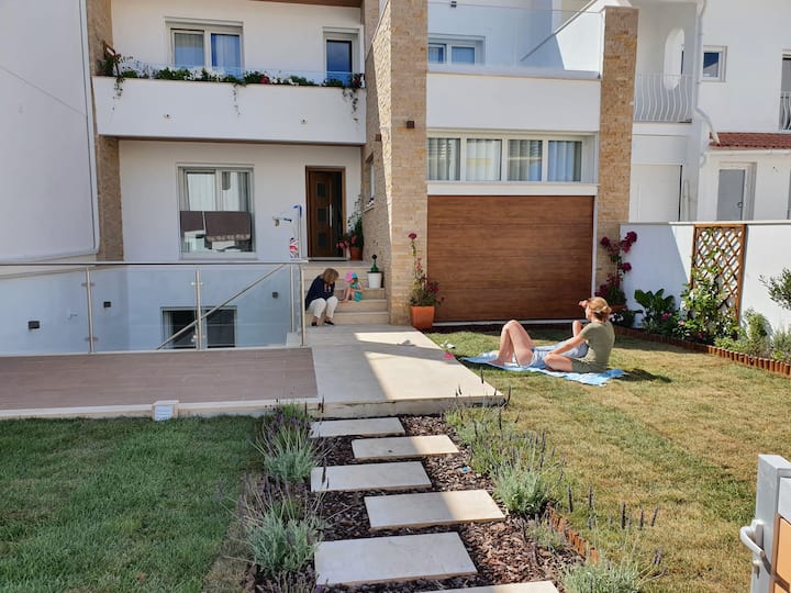 Mayer's Home - Nazaré