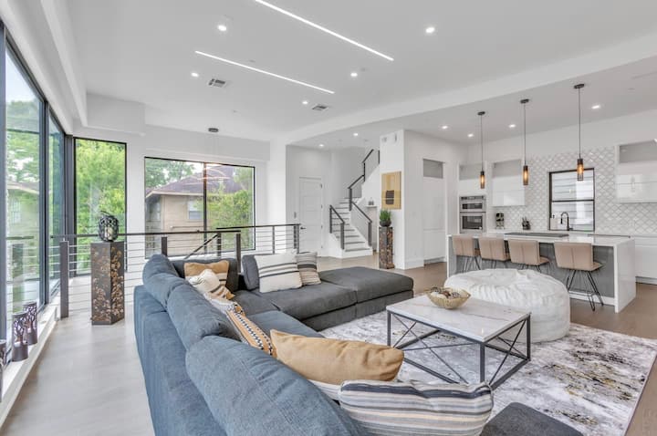 Houston Mansion Vacation Rentals - Texas, United States | Airbnb