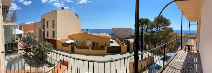 Pis Ben Situat Amb Aparcament. - Palamós