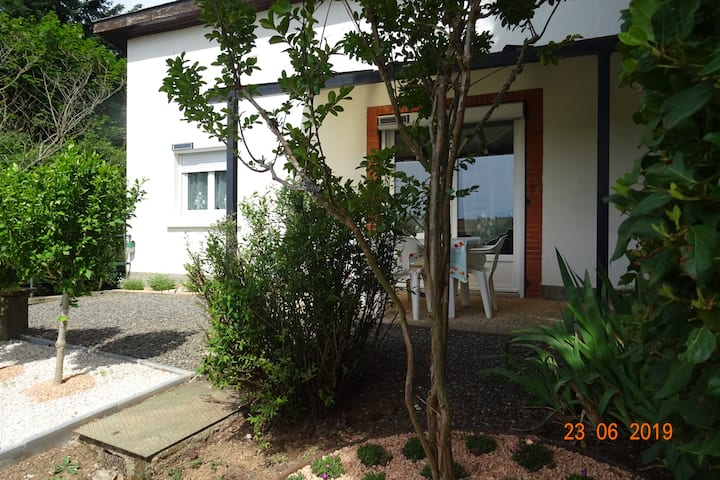 Maison De Campagne, Indépendante, Proche D'un Bois - Tarn