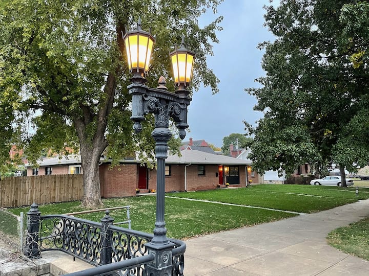 Geni’s Place At Gb Townhomes - Kansas City