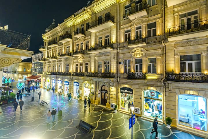 M Estate. Vi̇p Apartment In The Center - Bakou