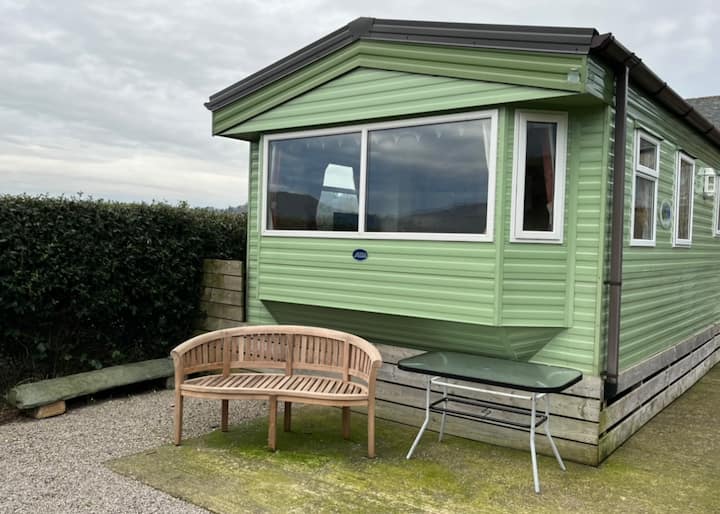 Lakesfarmcaravan, Unique Solitary Holiday Home - Bassenthwaite Lake