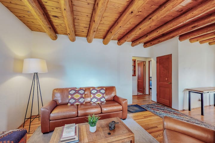 Cozy Santa Fe Home 2 Bed/ 1 Bath - Santa Fe, NM