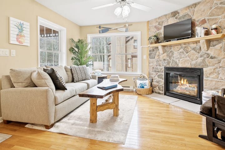 Stylish & Modern Private Getaway In Lake Ariel! - Lake Ariel