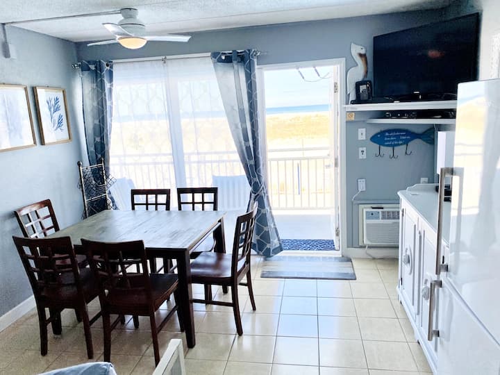 Beautiful Beachfront Wildwood Crest Condo! - Wildwood Crest
