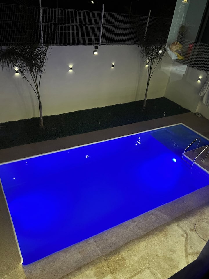 La Vie Est Belle - Los Ayala