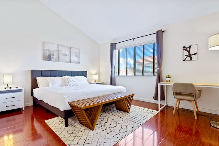 Spacious 3br With Laundry, Tv, Parking, Wi Fi - Milpitas, CA