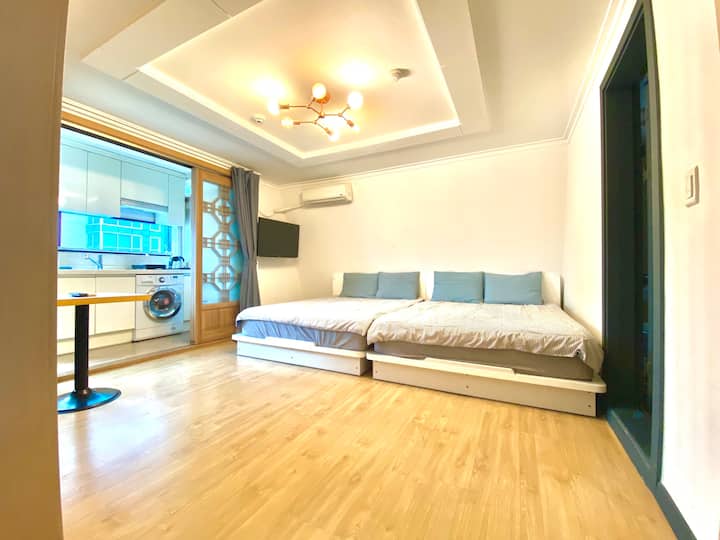 #3mins To Myeongdong Stn. #Coin Laundry #4ppl - Seoul