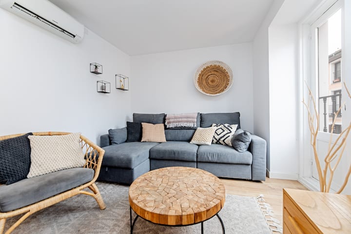 Modern Apartment In Chueca, City Center - Madrid