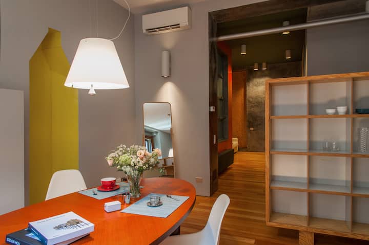 Smart Working In Casa D’ Epoca - Milan