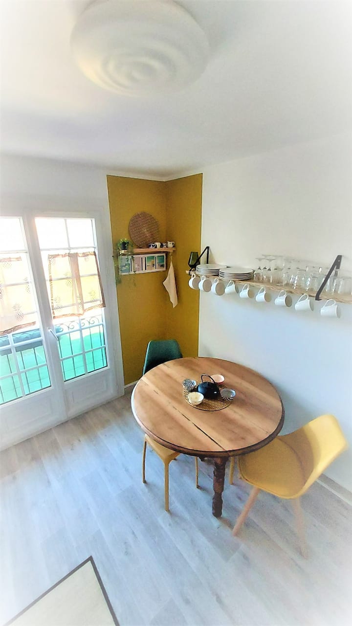 Le Charme De L'ancien Dans Les Pins - Lac de Malpasset