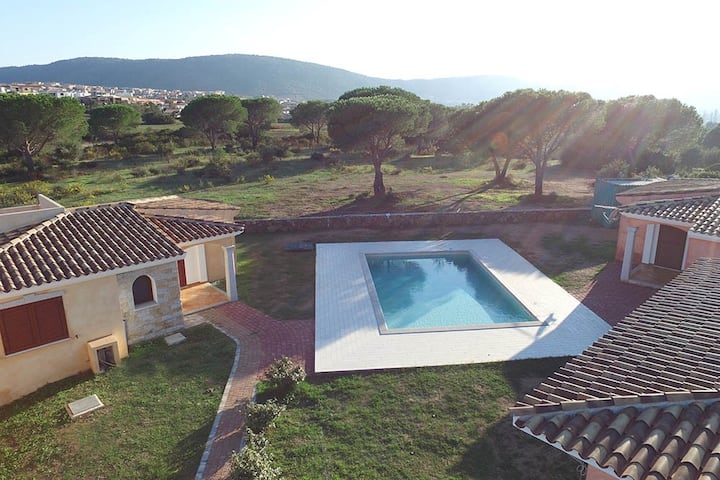 Villetta Con Terrazza Panoramica - Budoni